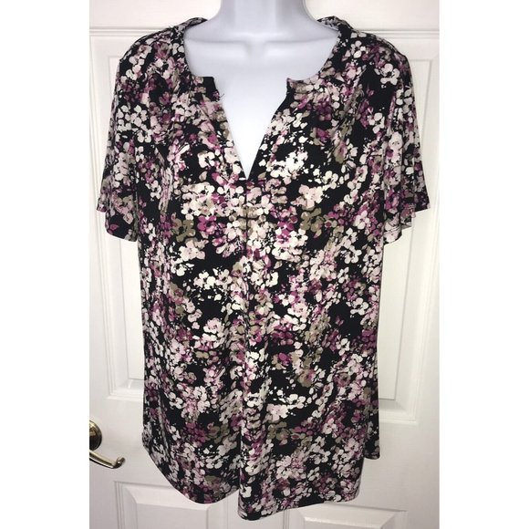 Ellen Tracy | Tops | Ellen Tracy Top Stretch Floral Low Cleavage V Cut ...